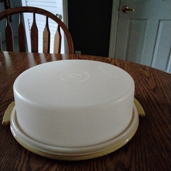 Tupperware | Kitchen | Vintage Tupperware Cake Pie Carrier Keeper ...
